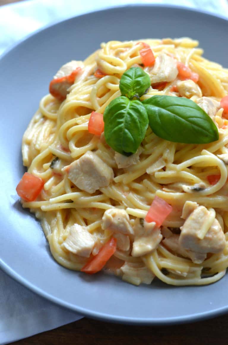 Instant Pot Tomato Basil Pasta with Chicken