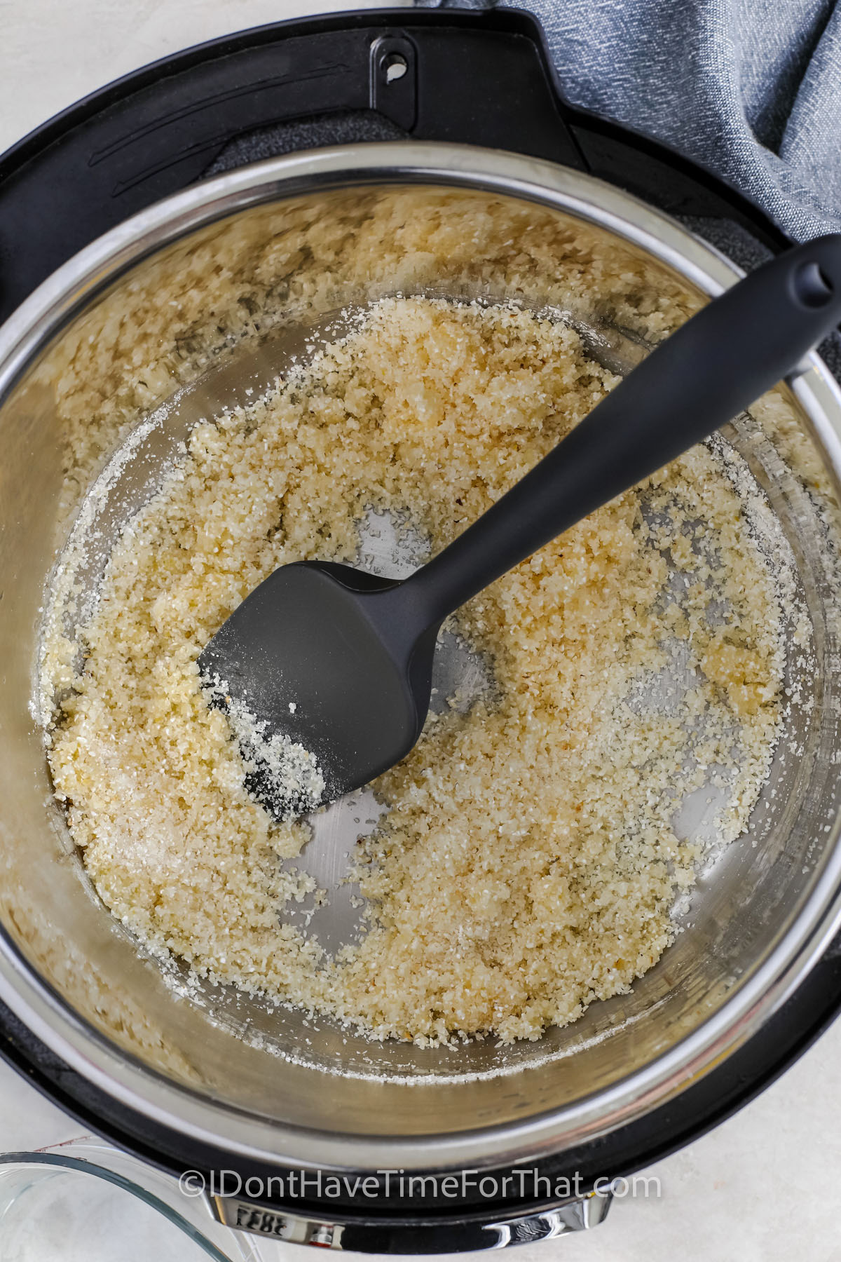 Cheesy Instant Pot Grits - I Don't Have Time For That!